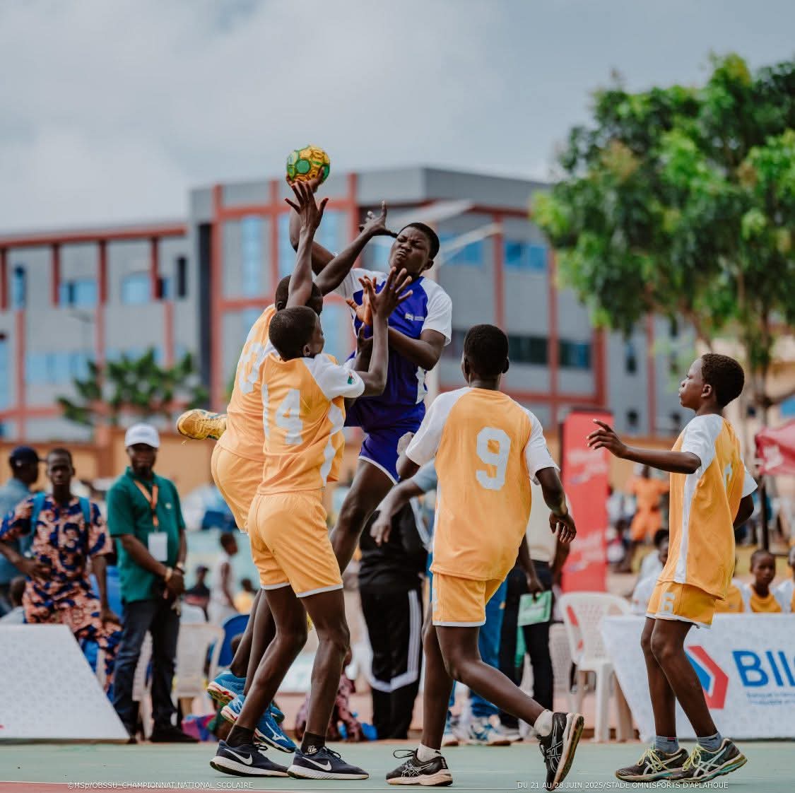Aplahoué: l'équipe masculine de handball du CEG 1 Natitingou ...